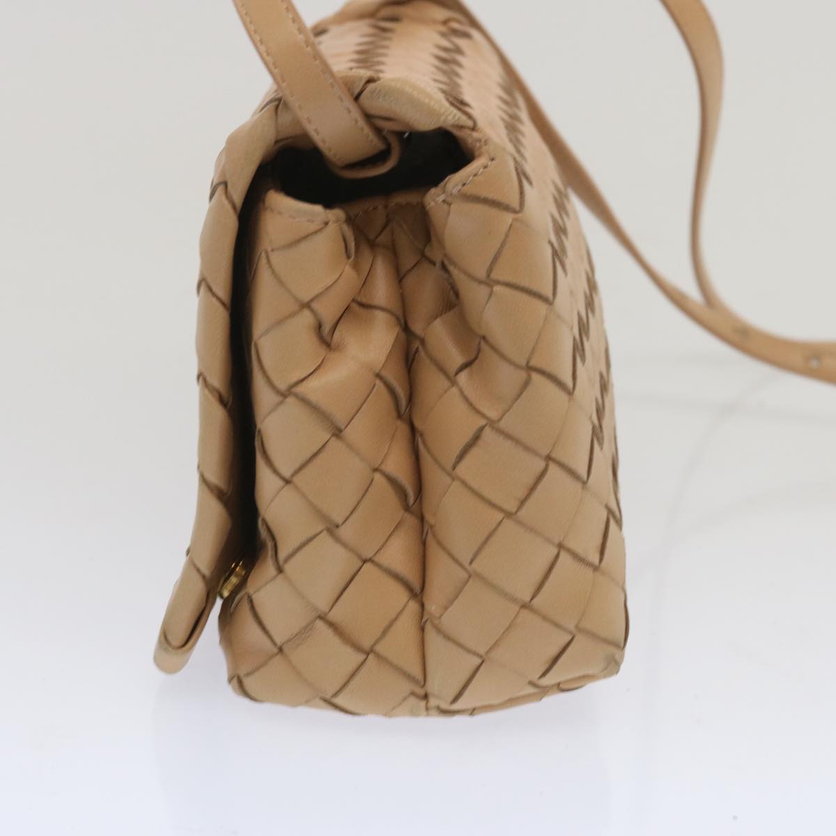BOTTEGA VENETA INTRECCIATO Shoulder Bag Leather Beige Auth BOTTEGA VENETA INTRECCIATO Shoulder Bag Leather Beige Auth