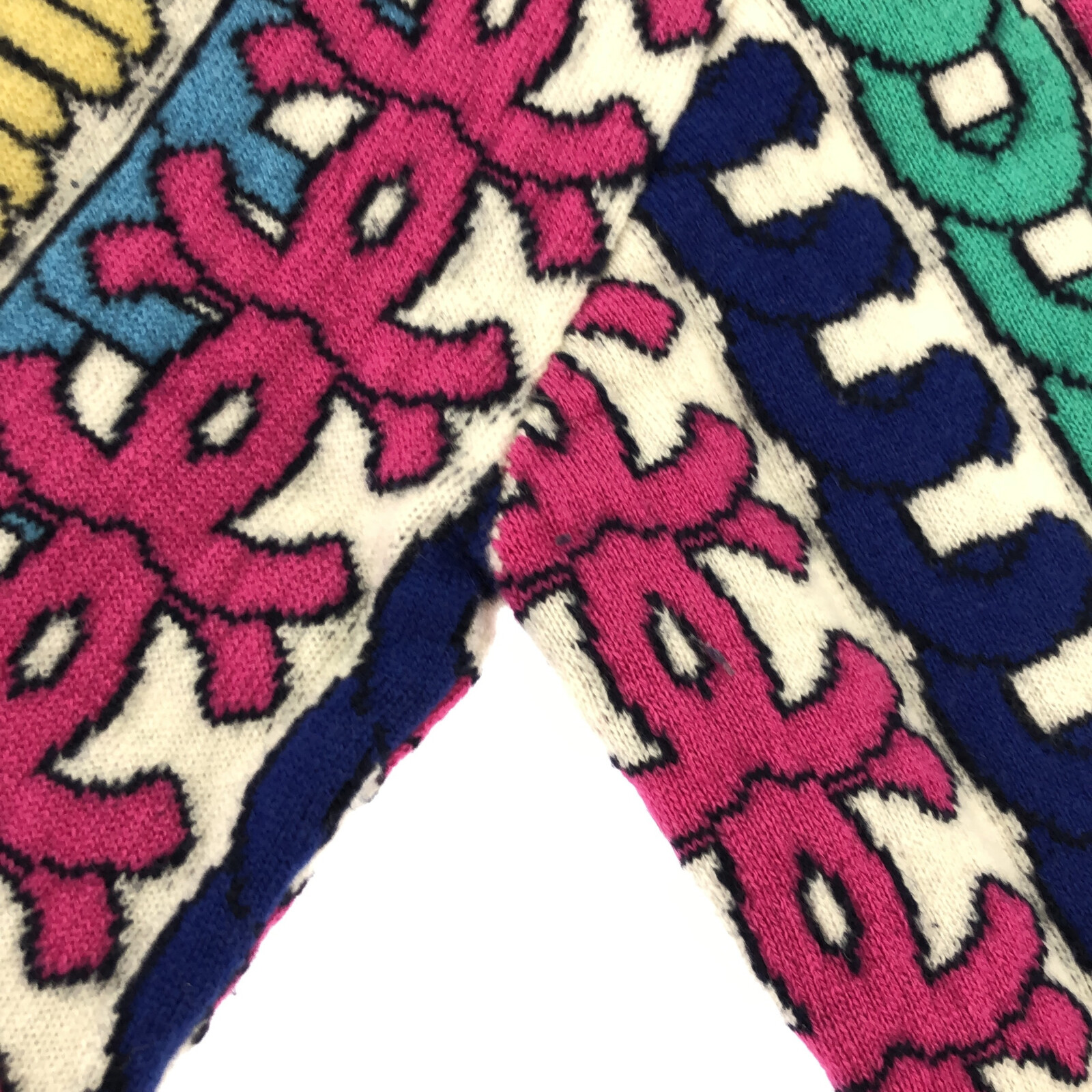 CHANEL Multicolor Cashmere Logo Print Sweater Knit Size 36 CHANEL Multicolor Cashmere Logo Print Sweater Knit Size 36