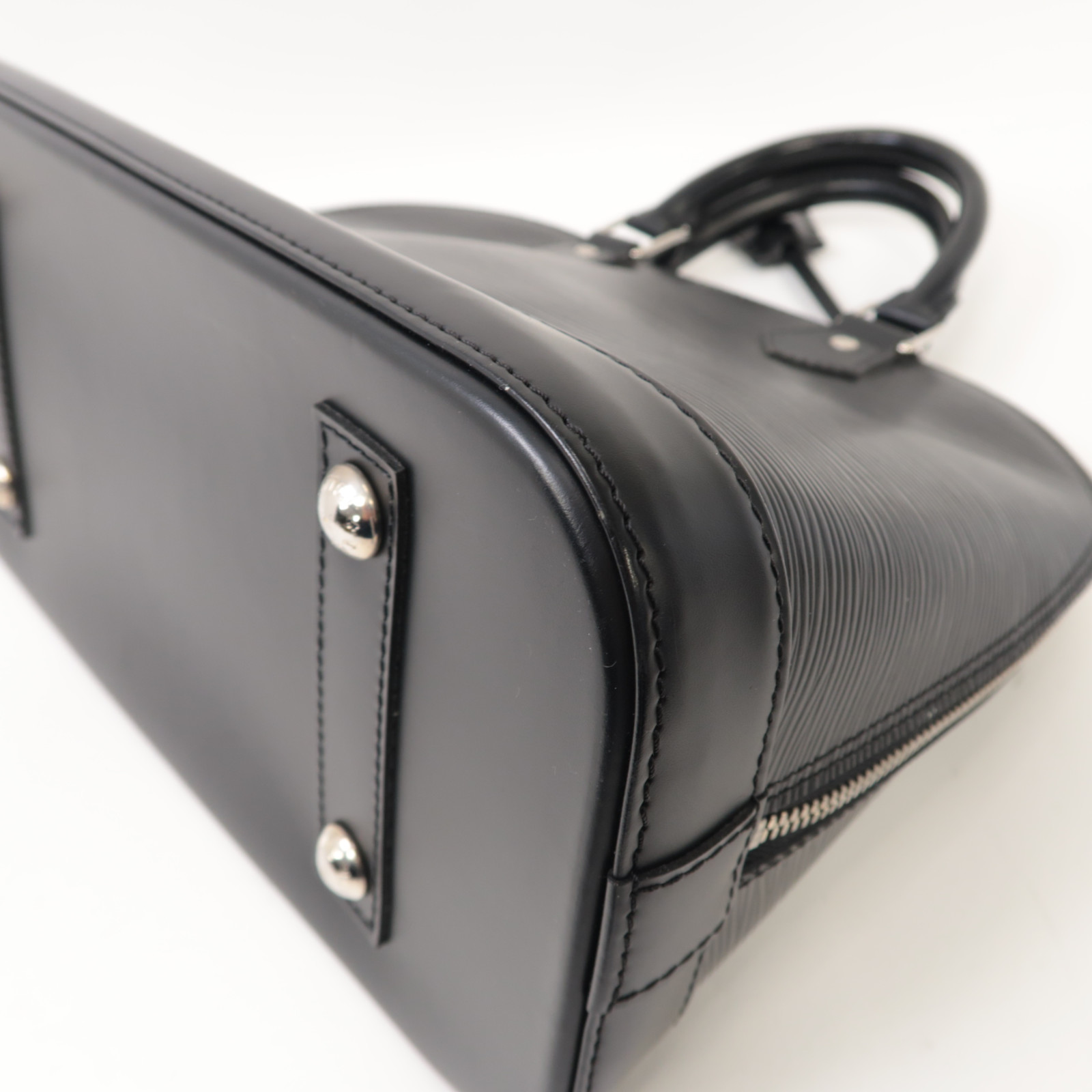 LOUIS VUITTON LV SHW Alma PM Hand Bag M40302 Epi Black | eBay LOUIS VUITTON LV SHW Alma PM Hand Bag M40302 Epi Black | eBay