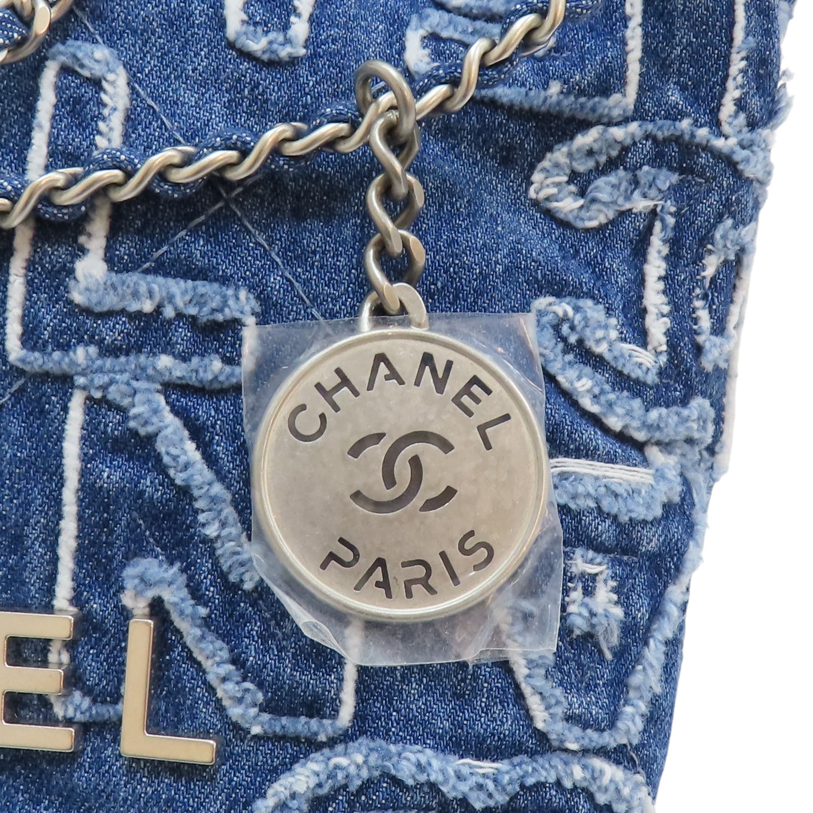 CHANEL 22 Shoulder Handbag Denim Patchwork Blue AS3980 | eBay CHANEL 22 Shoulder Handbag Denim Patchwork Blue AS3980 | eBay